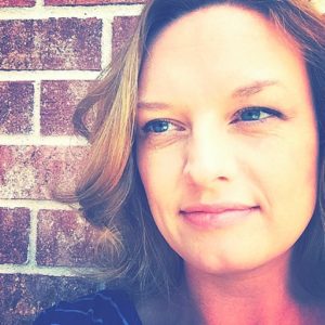 Review: The Shadow Writer by Eliza Maxwell – with Giveaway | Bibliotica